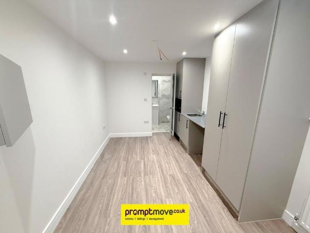 Studio to rent