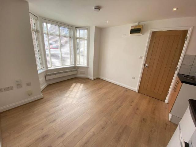 Studio to rent