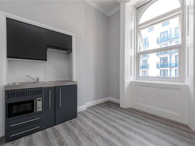 Studio to rent