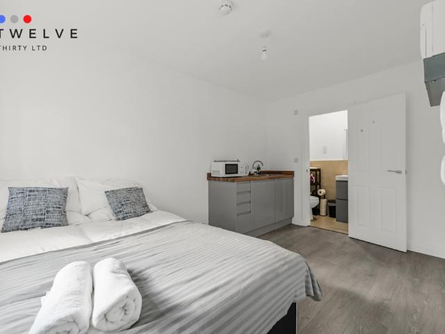 Studio to rent