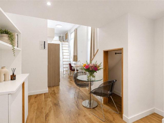 Studio to rent