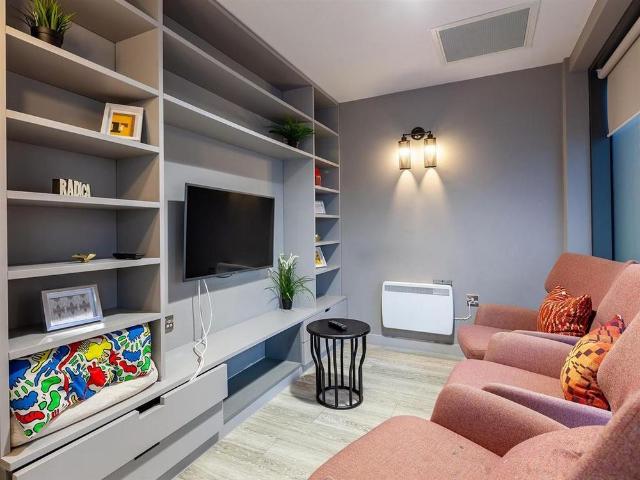 Studio to rent