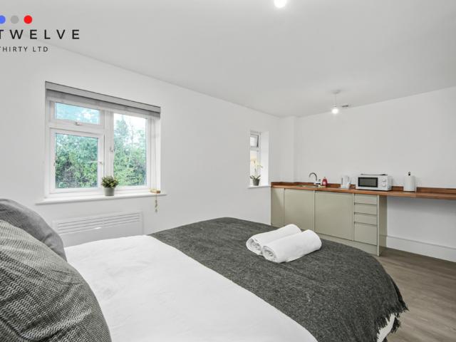 Studio to rent