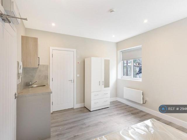 Studio to rent