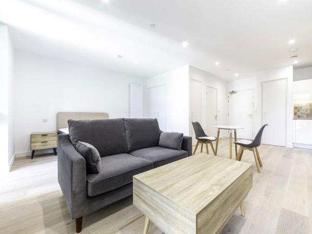 Studio to rent