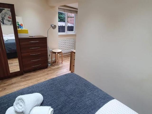 Studio to rent
