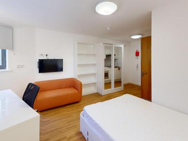 Studio to rent