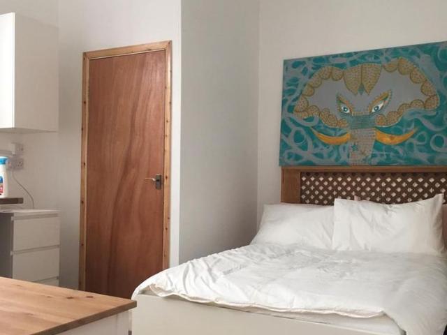 Studio to rent