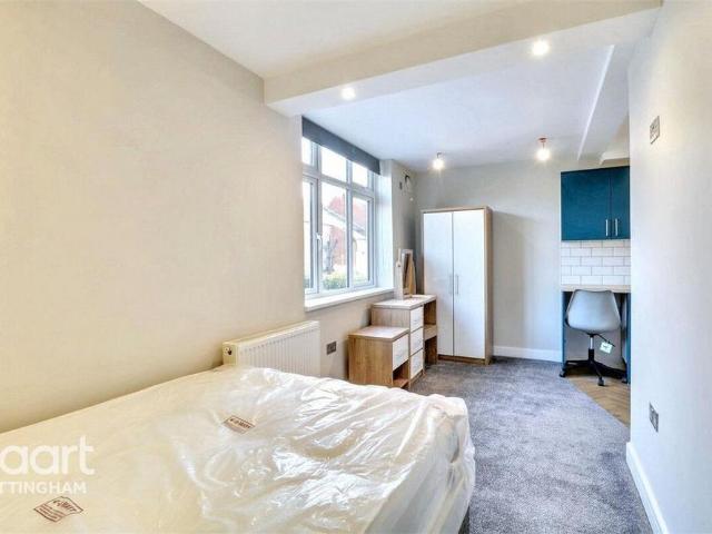 Studio to rent