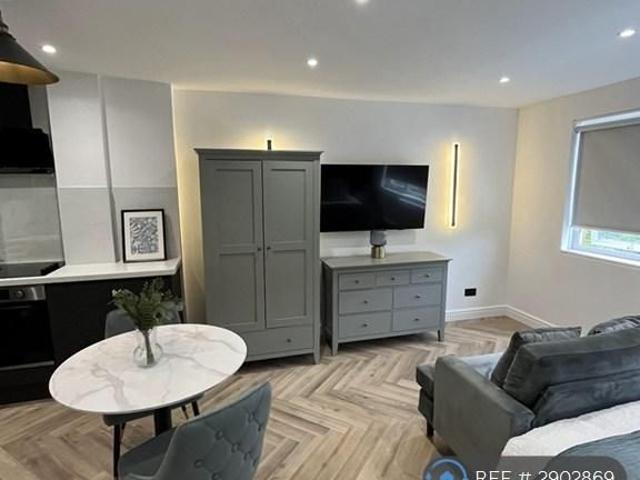 Studio to rent