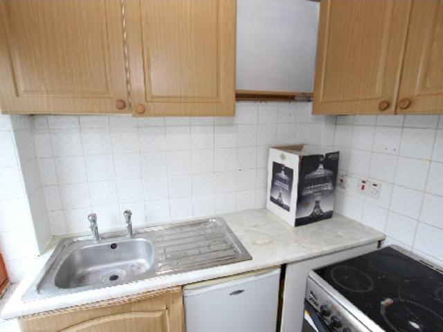Studio To Rent