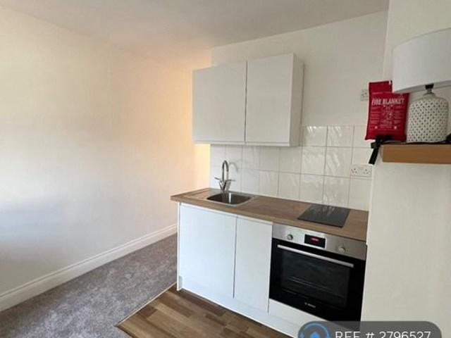 Studio to rent