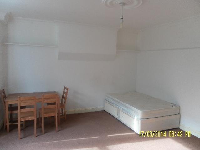 Studio To Rent