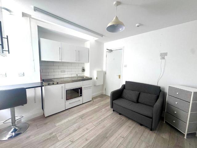 Studio to rent