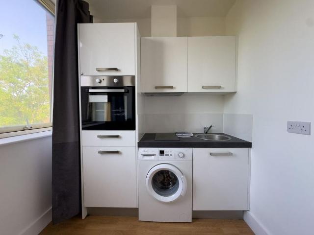 Studio to rent
