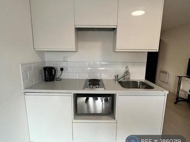 Studio to rent