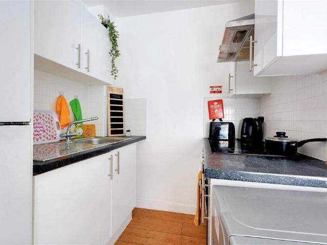 Studio to rent