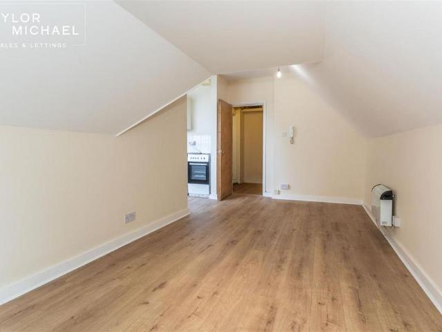 Studio to rent