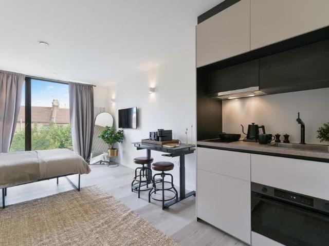 Studio to rent