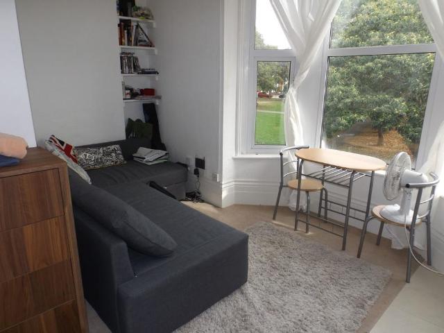 Studio to rent