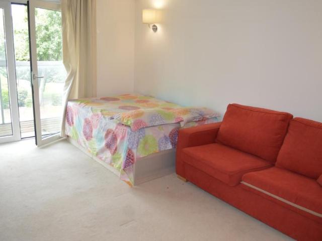 Studio to rent