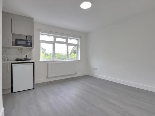 Studio to rent
