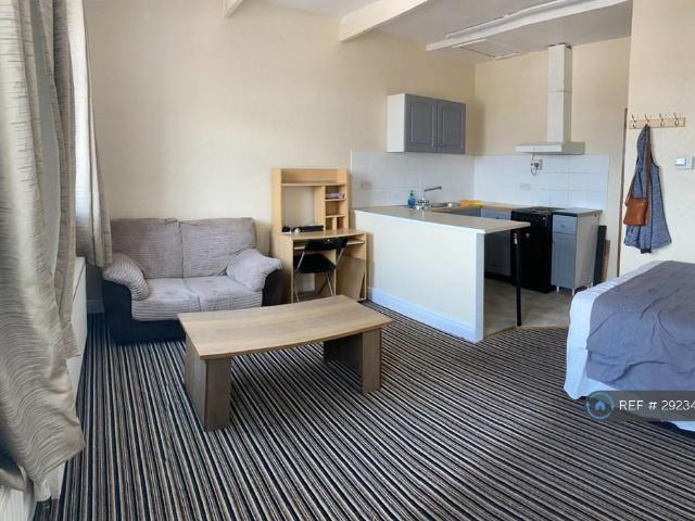 Studio to rent