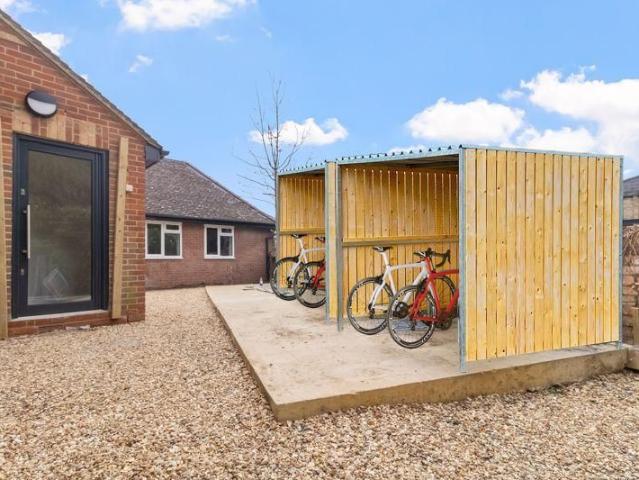 Studio to rent