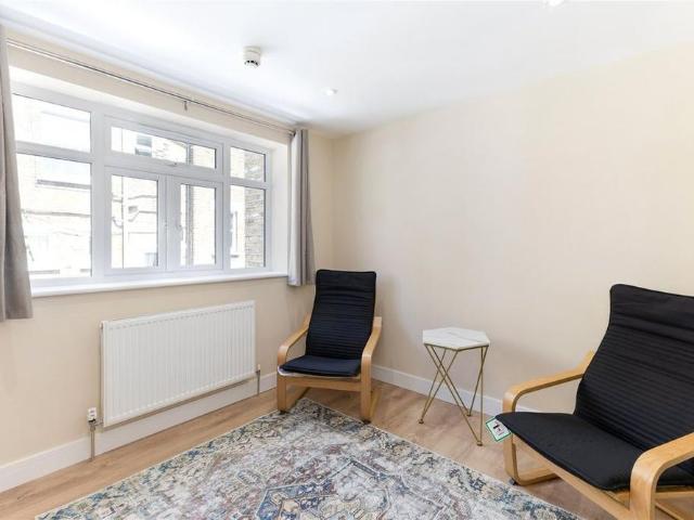Studio to rent