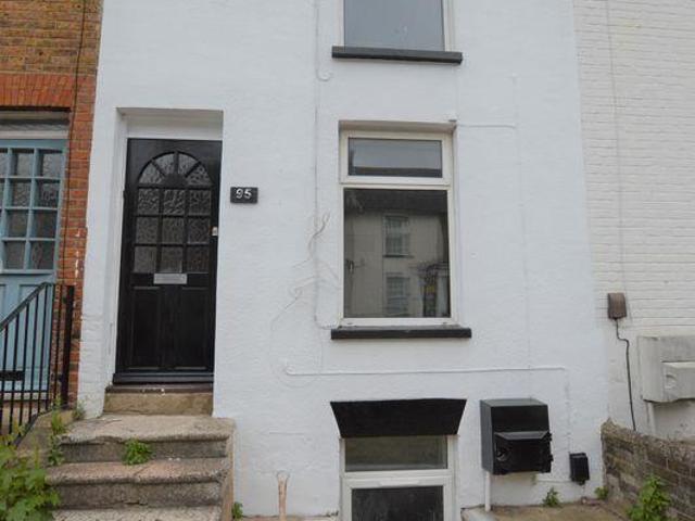 Studio to rent