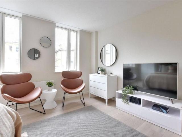 Studio to rent