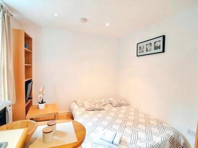 Studio to rent