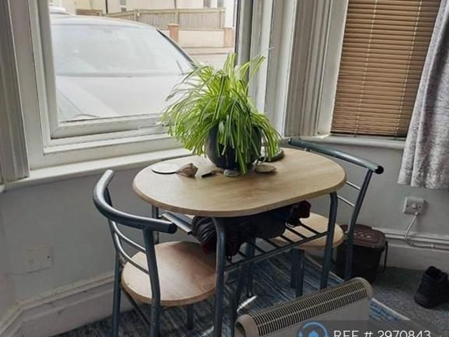 Studio to rent