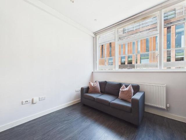 Studio to rent