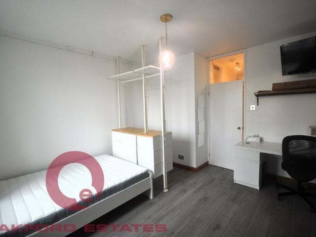 Studio to rent