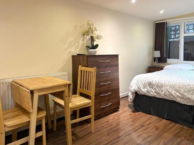 Studio to rent