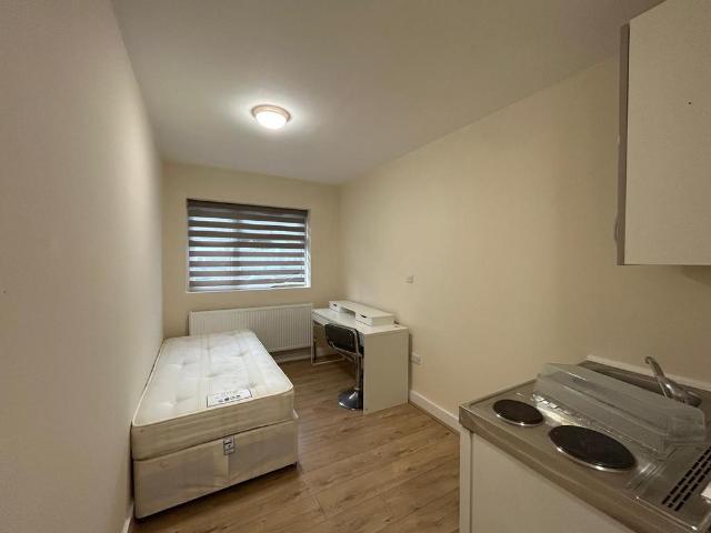 Studio to rent