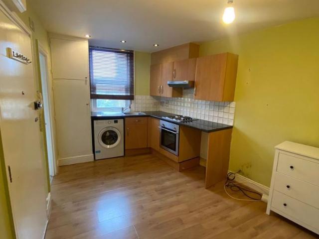 Studio to rent