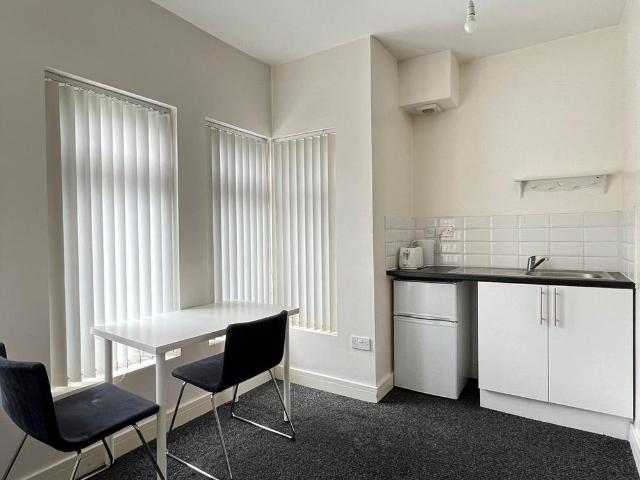 Studio to rent