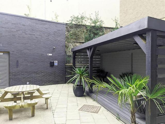 Studio to rent