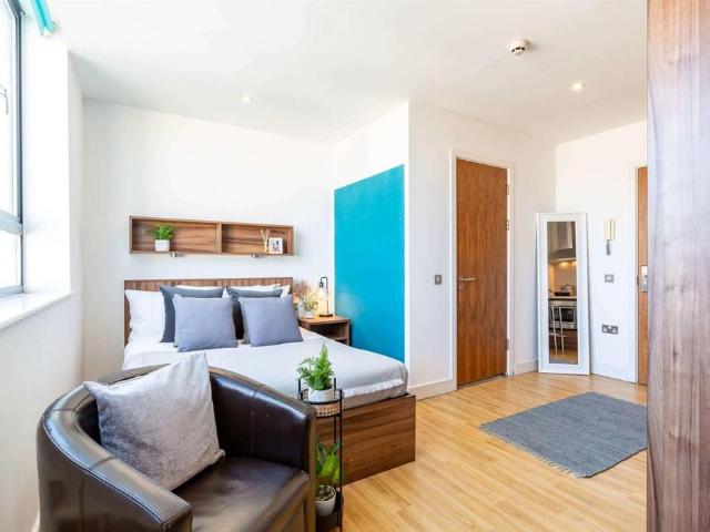 Studio to rent