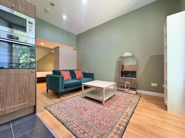 Studio to rent