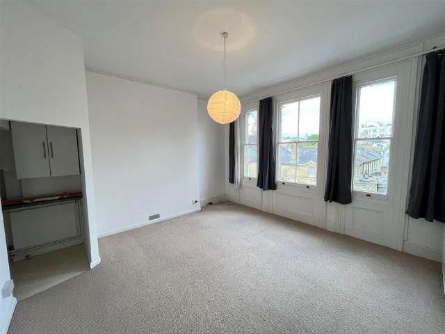Studio to rent