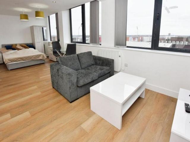 Studio to rent