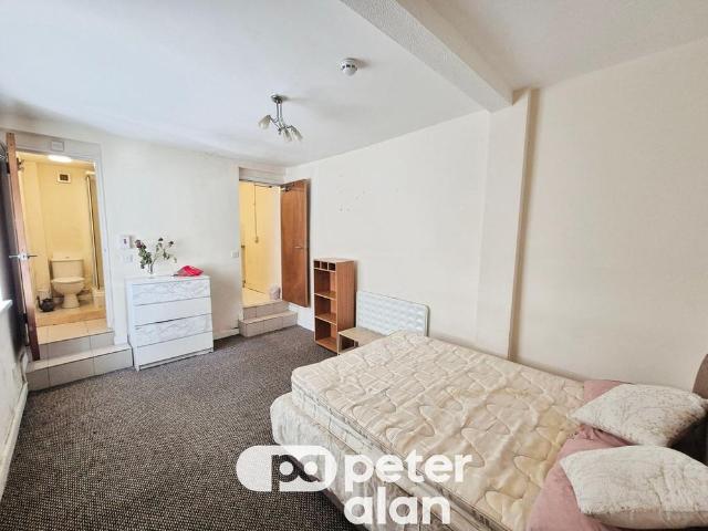 Studio to rent