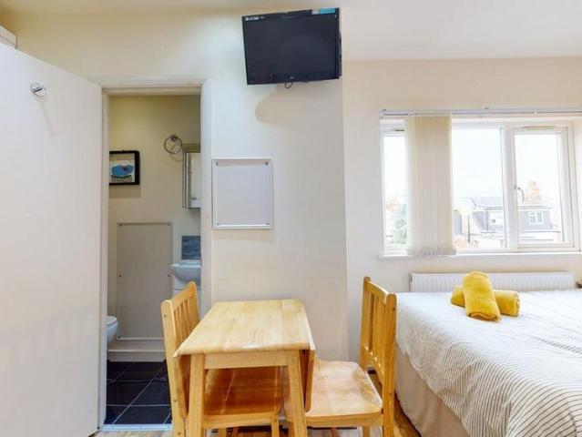Studio to rent