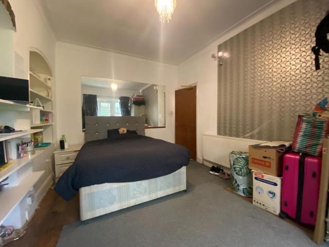 Studio to rent
