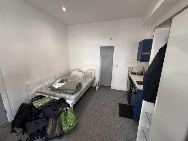 Studio to rent