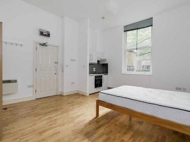 Studio to rent