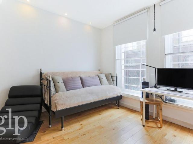 Studio to rent